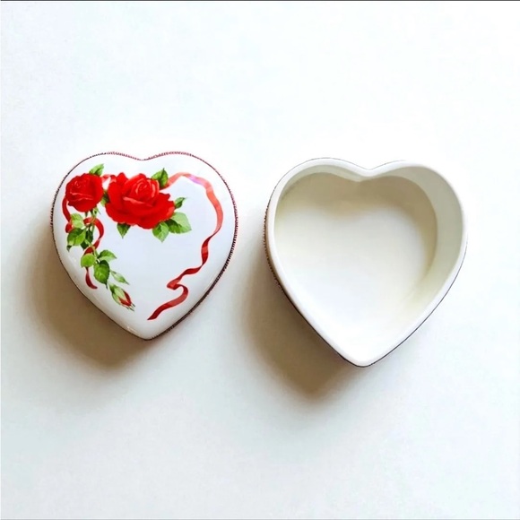 telaflora | Accents | Vintage Teleflora 984 Heart Shaped Ceramic ...